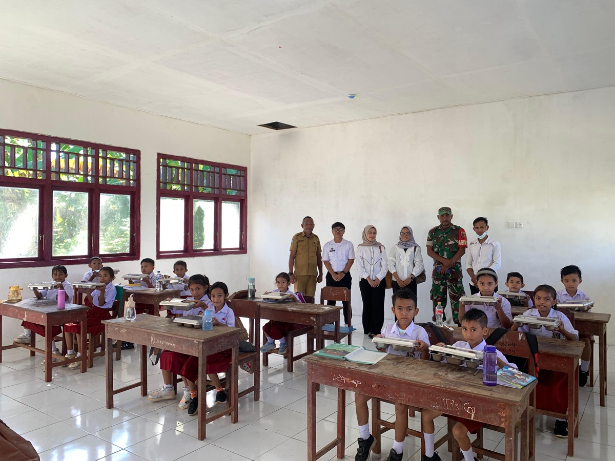 785 Warga Jadi Penerima, Program MBG Resmi Diluncurkan di Loloda Kedi ...